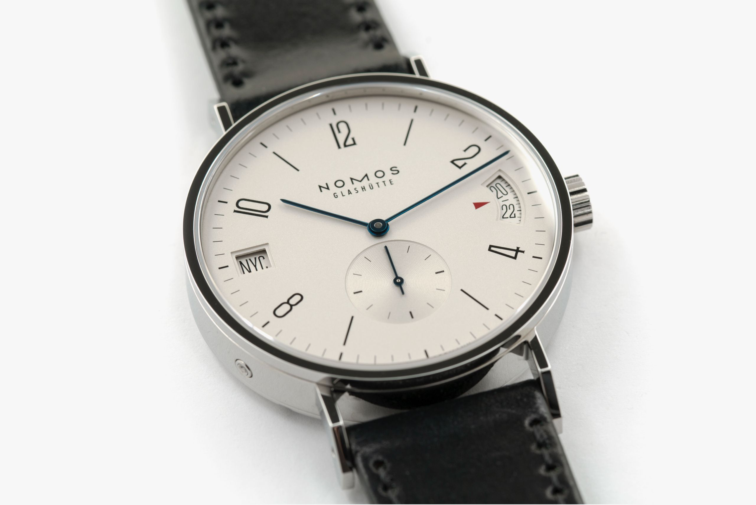 Tangomat GMT – refurbished – NOMOS Glashütte