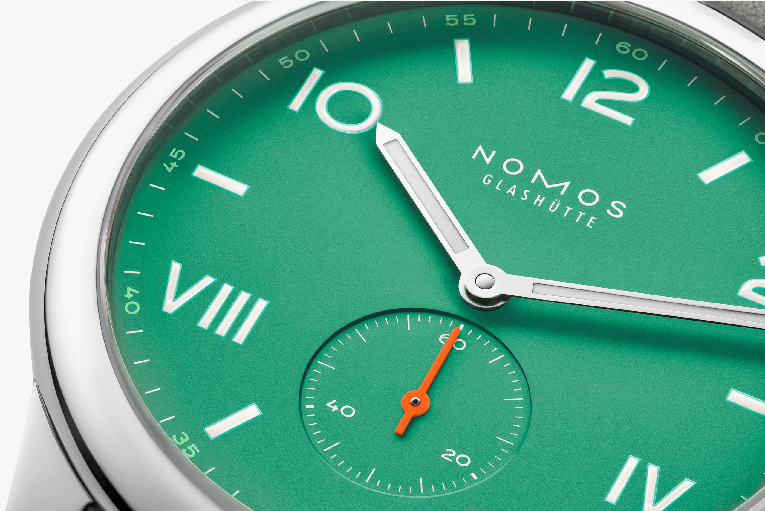 Club Campus 38 electric green – NOMOS Glashütte